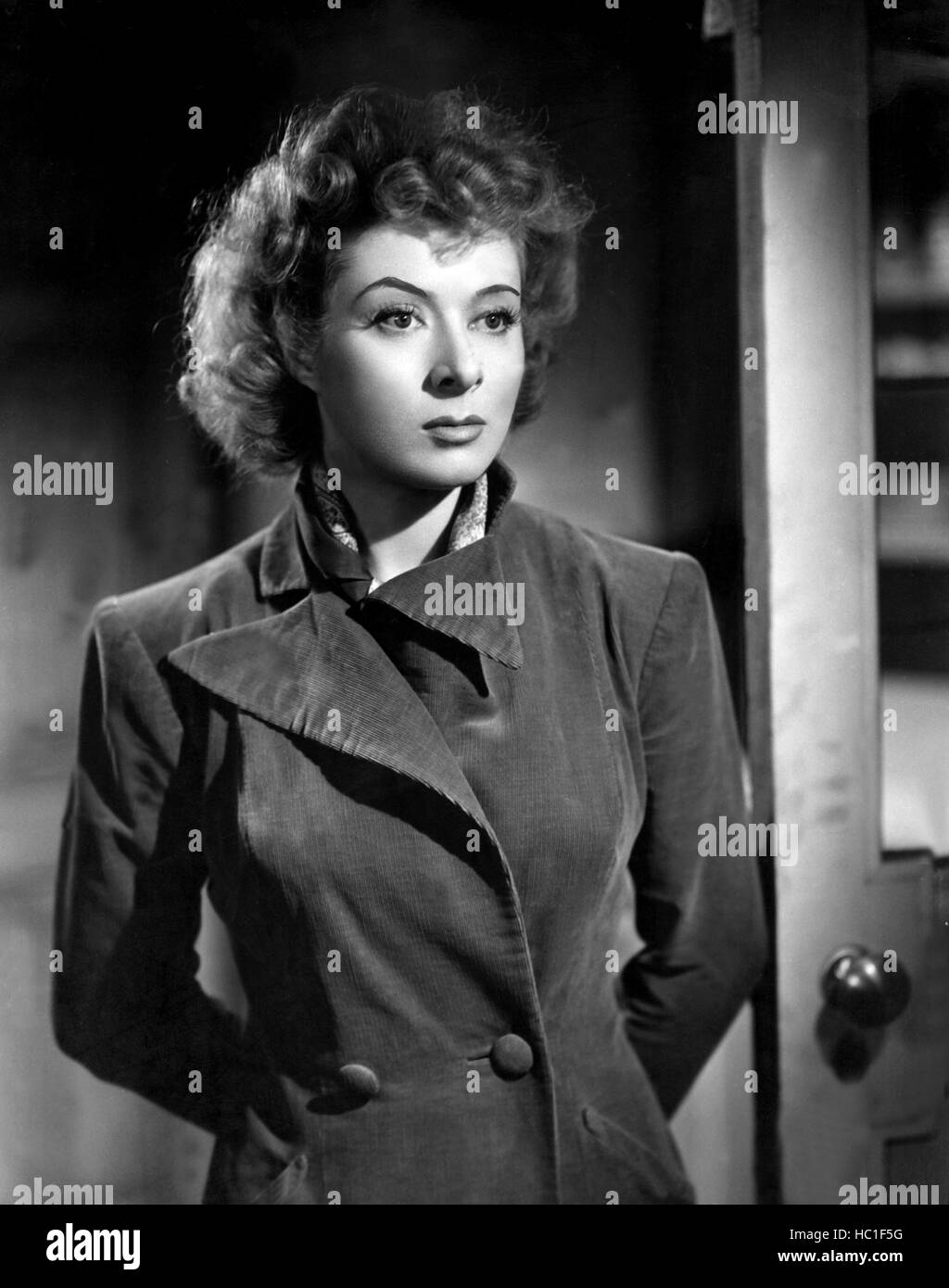 MRS. MINIVER, Greer Garson, 1942 Stock Photo - Alamy