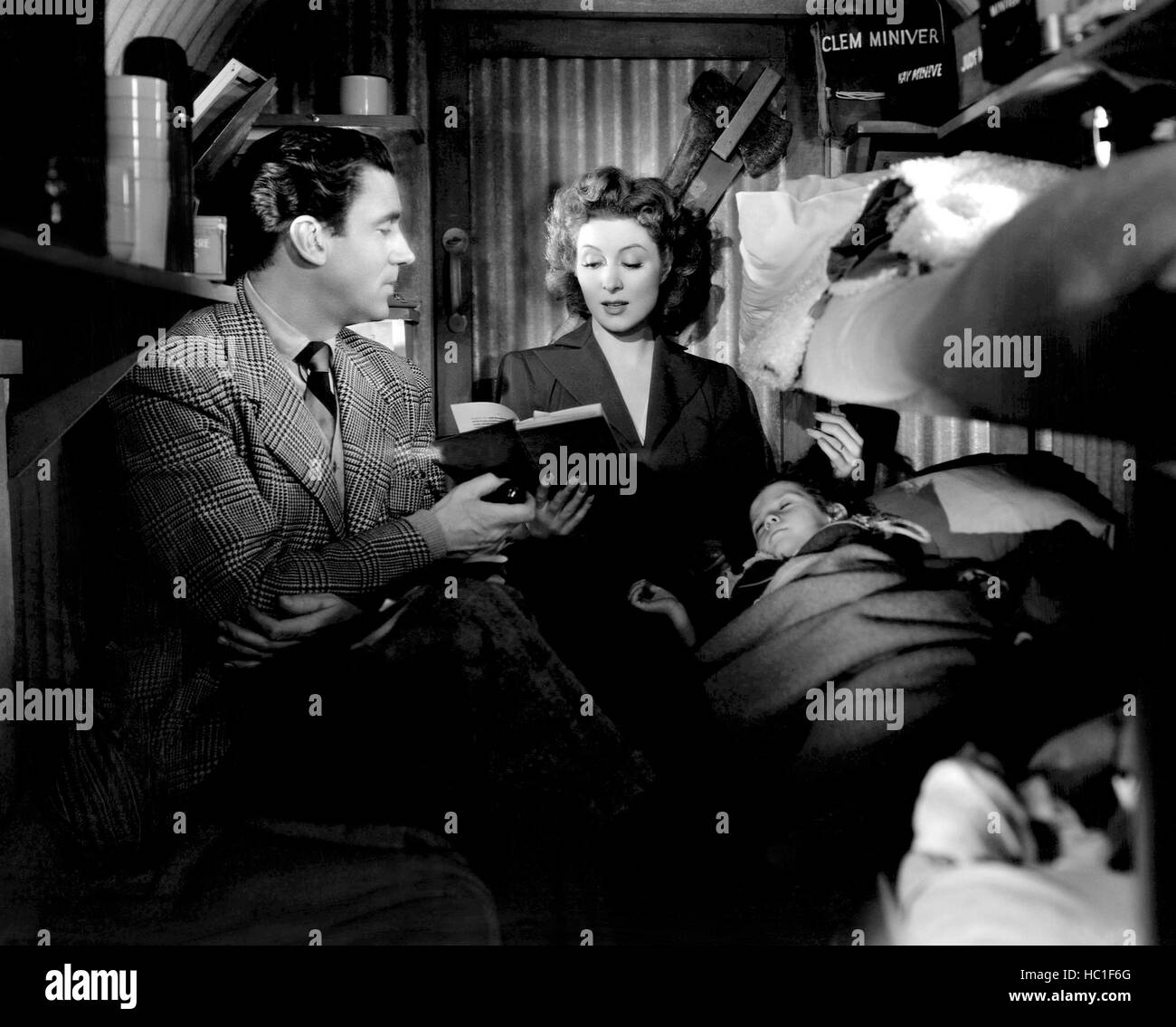 MRS. MINIVER, Walter Pidgeon, Greer Garson, Christopher Severn, 1942 ...