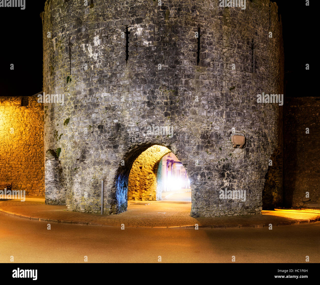 Tenby Town Walls High Resolution Stock Photography and Images - Alamy