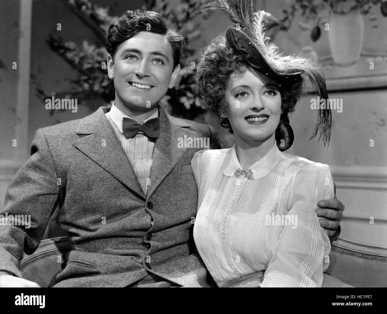 MR. SKEFFINGTON, Richard Waring, Bette Davis, 1944 Stock Photo - Alamy