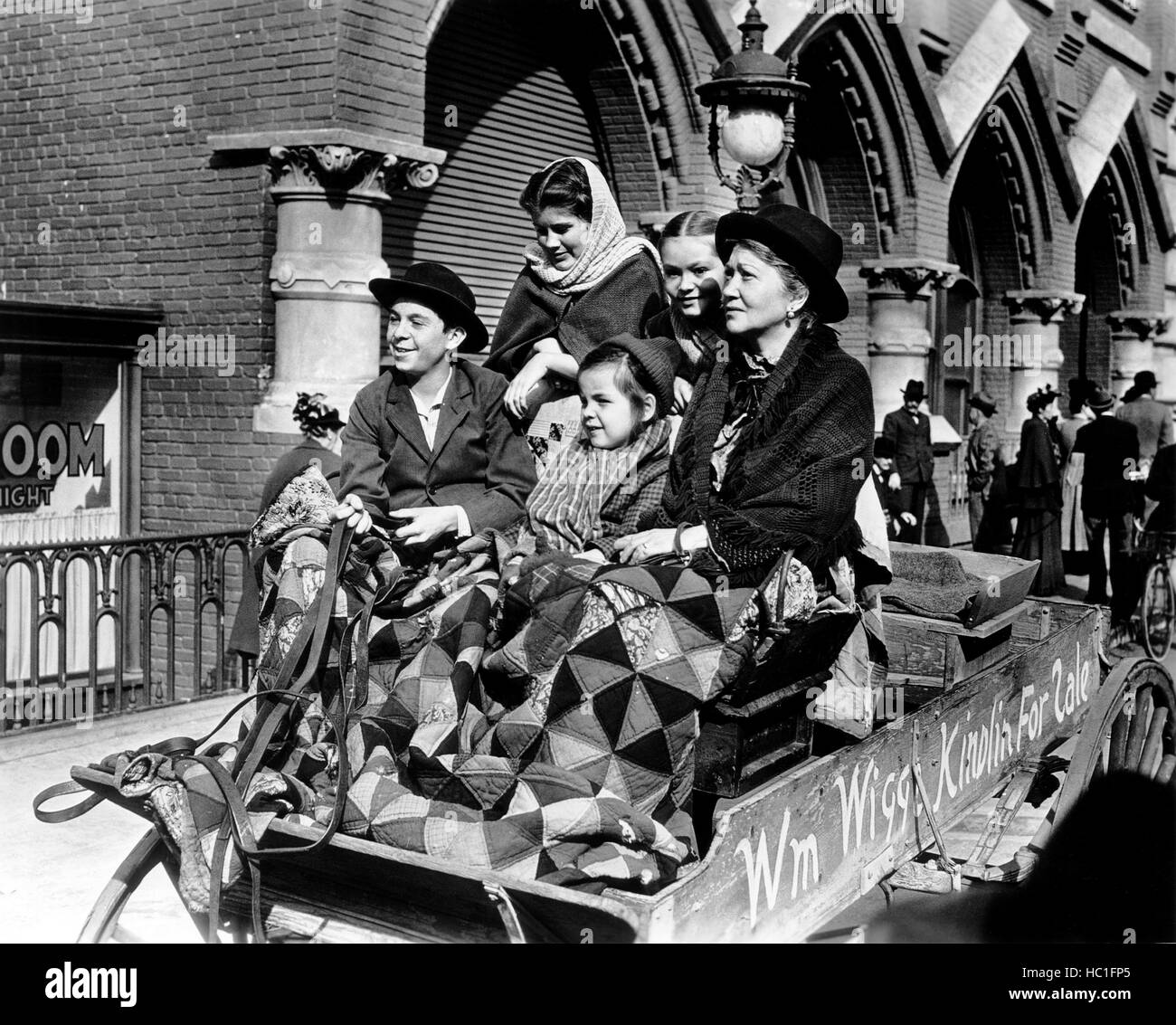 MRS. WIGGS OF THE CABBAGE PATCH, from left, Carl Switzer, Betty Brewer ...