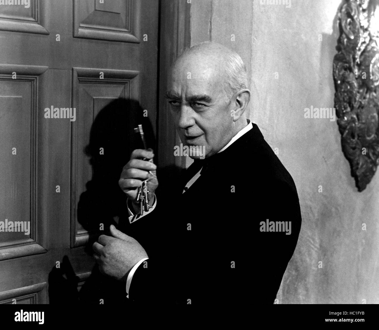 MURDER BY DEATH, Alec Guinness, 1976 Stock Photo - Alamy