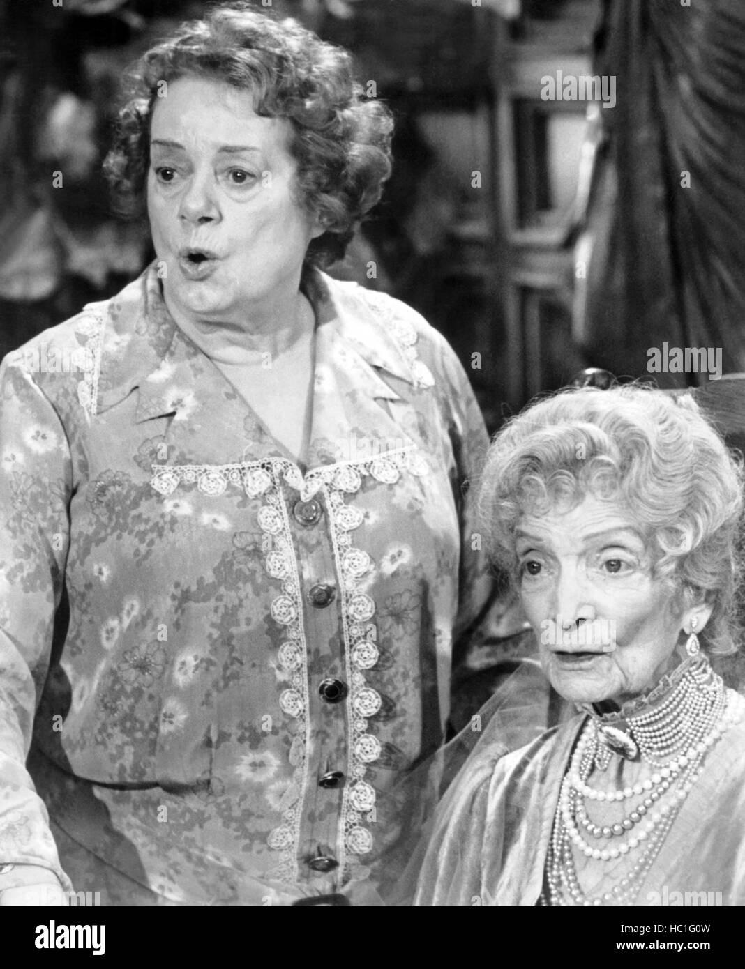 MURDER BY DEATH, from left: Elsa Lanchester, Estelle Winwood, 1976 ...