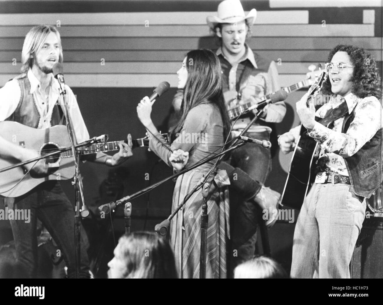 NASHVILLE, front from left: Keith Carradine, Cristina Raines, Allan ...