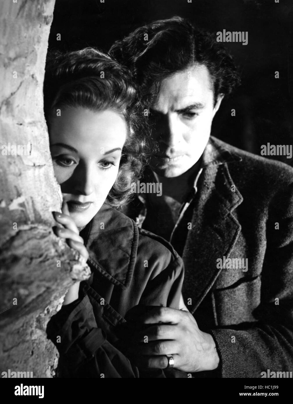 THE NIGHT HAS EYES, Joyce Howard, James Mason, 1942 Stock Photo - Alamy