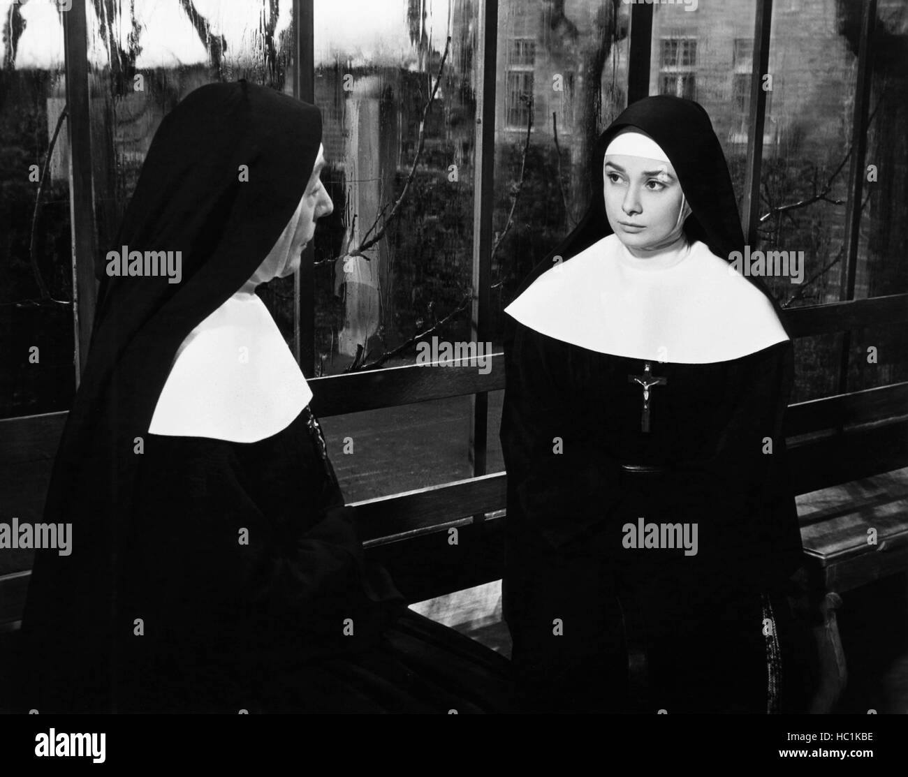 THE NUN'S STORY, from left, Edith Evans, Audrey Hepburn, 1959 Stock ...