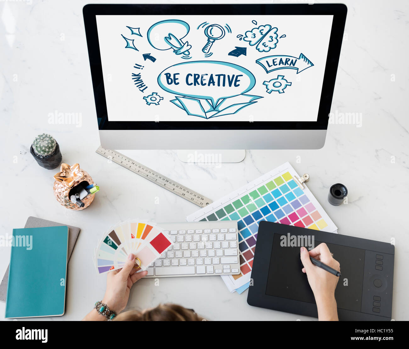 Ideas Outside Box Brainstorm Sketch Concept Stock Photo - Alamy