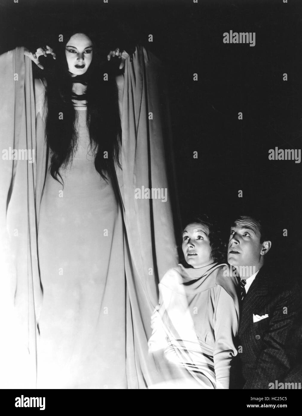 MARK OF THE VAMPIRE, Carroll Borland (aka, Carol Borland), Elizabeth ...
