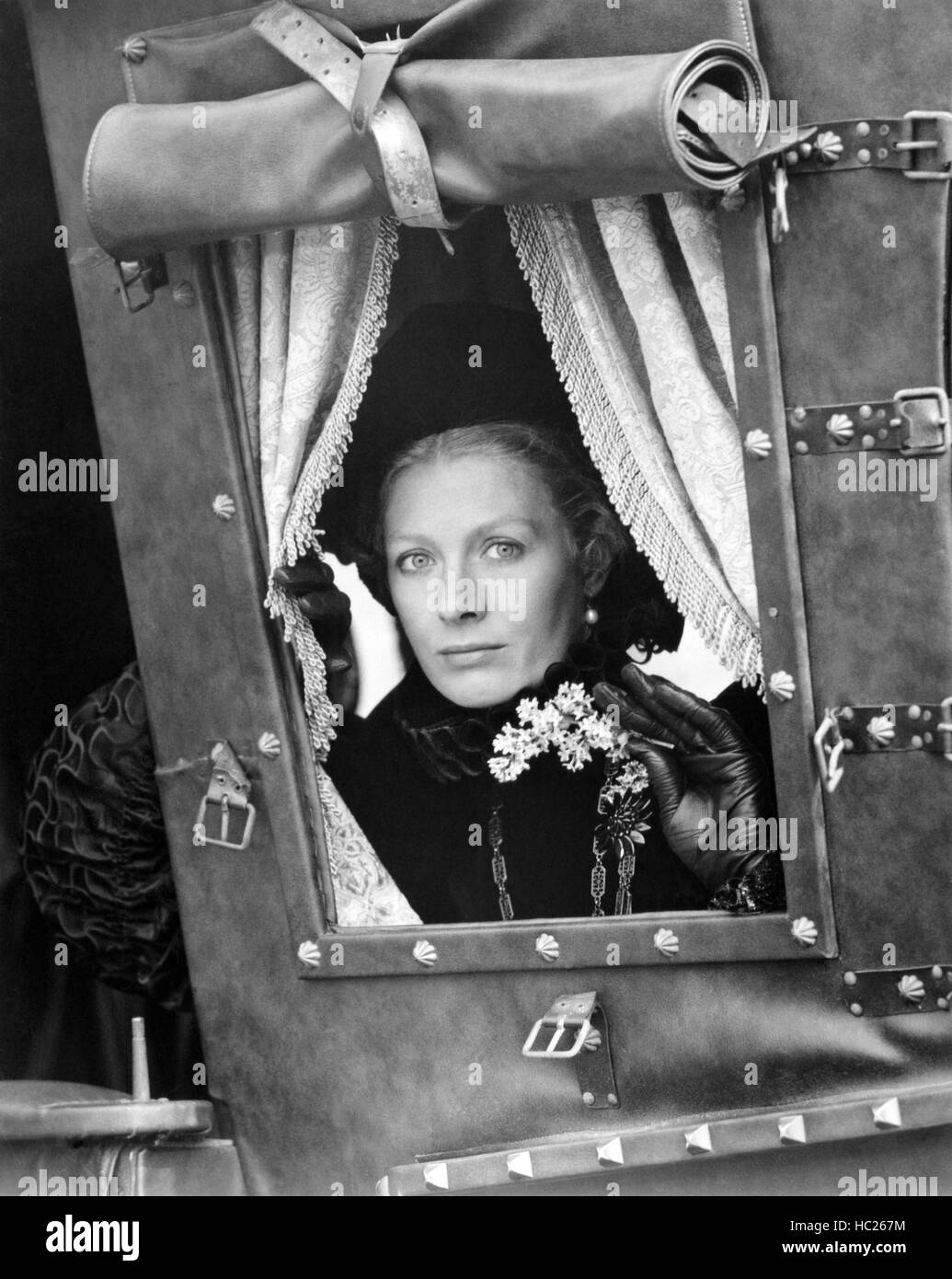 MARY QUEEN OF SCOTS, Vanessa Redgrave, 1971 Stock Photo - Alamy