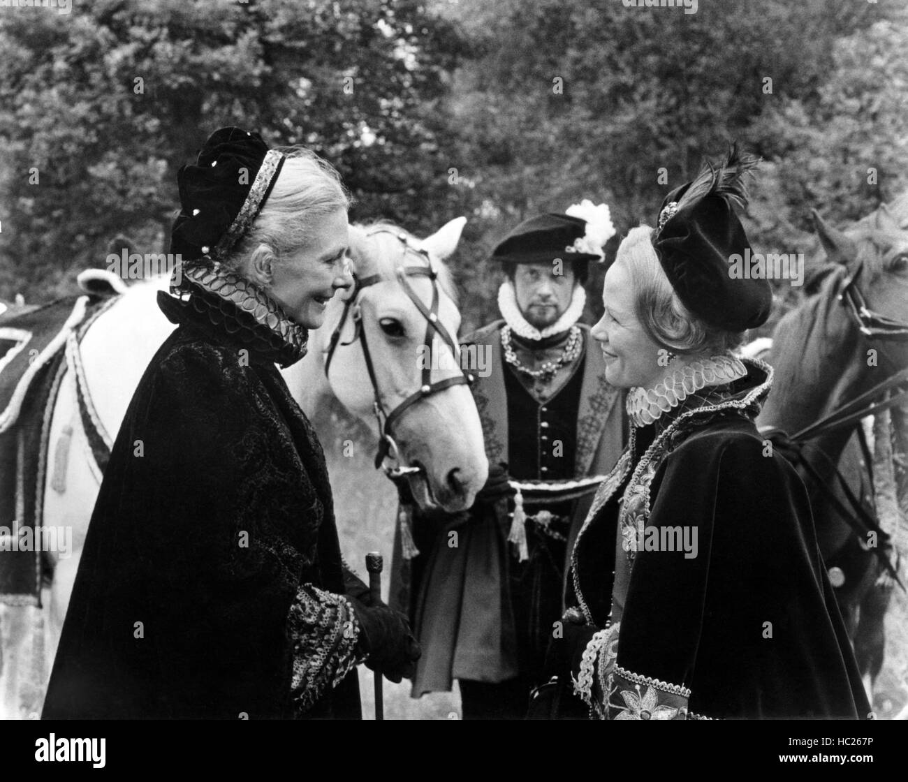 MARY QUEEN OF SCOTS, Vanessa Redgrave, Daniel Massey, Glenda Jackson ...