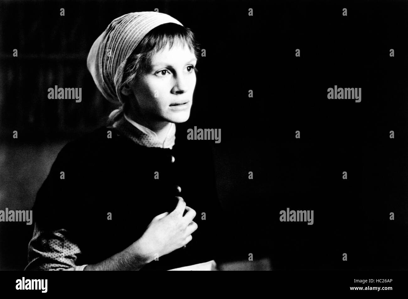 MARY REILLY, Julia Roberts, 1996, © TriStar/courtesy Everett Collection ...