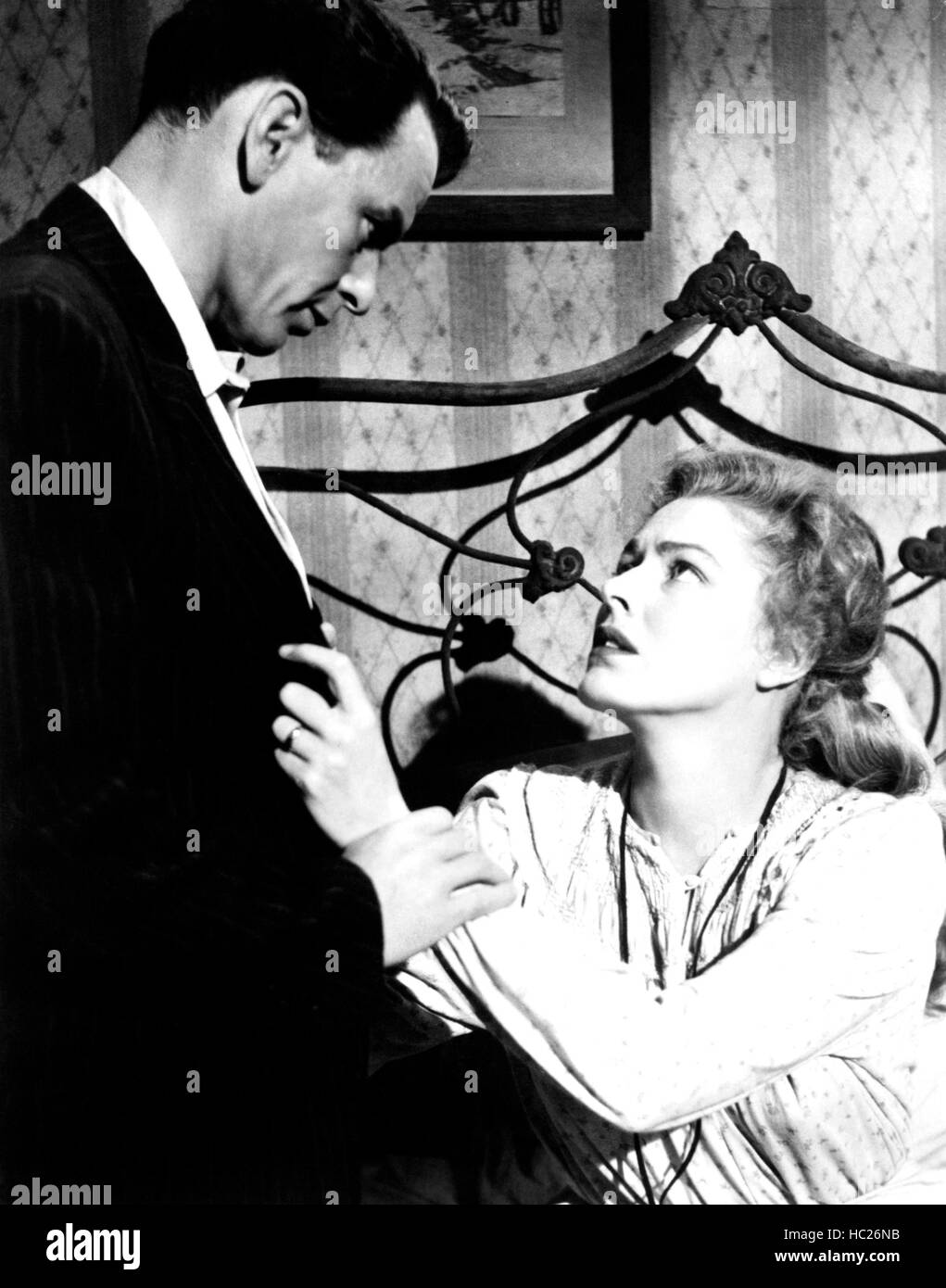 THE MAN WITH THE GOLDEN ARM, from left, Frank Sinatra, Eleanor Parker ...