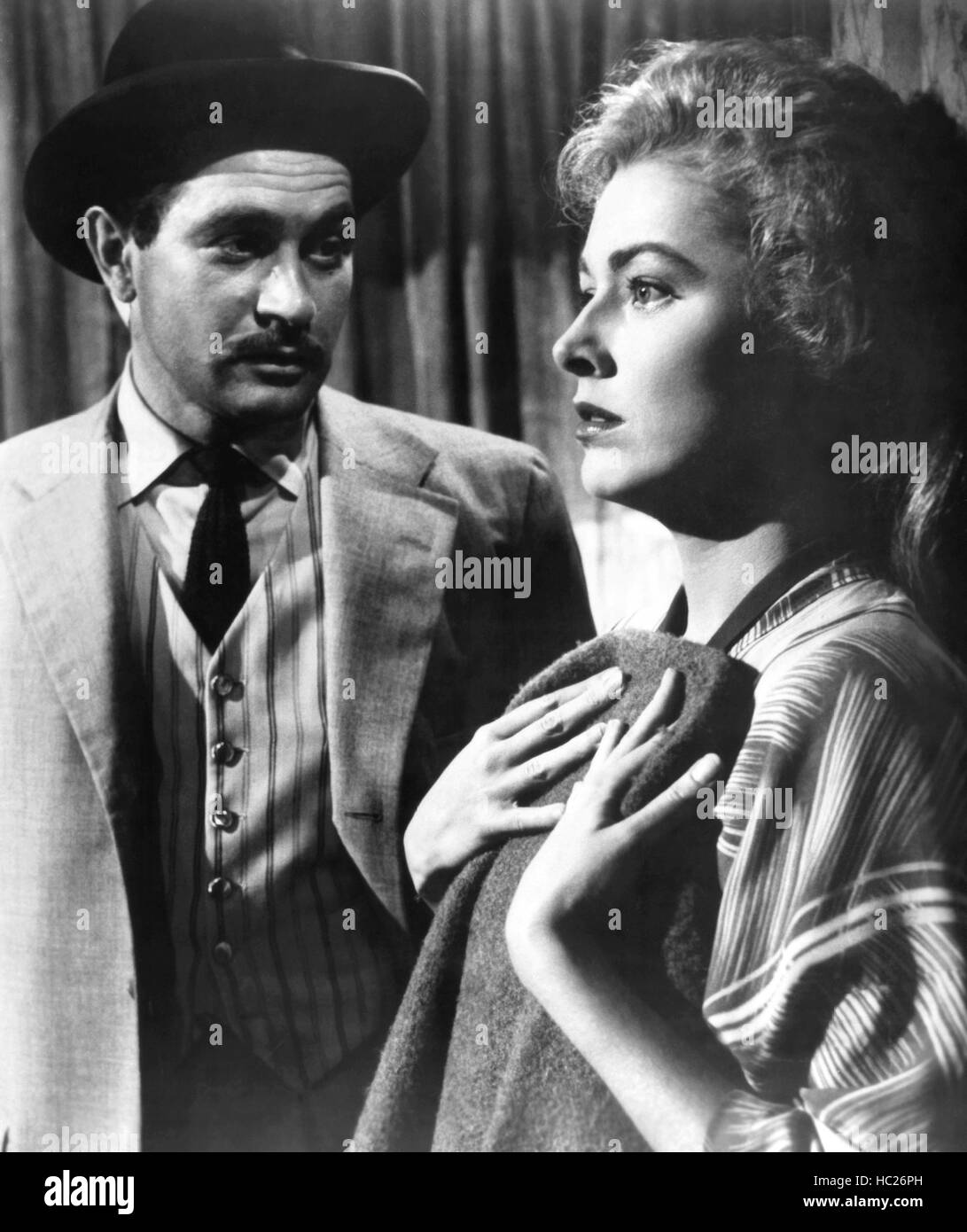 THE MAN WITH THE GOLDEN ARM, from left: Darren McGavin, Eleanor Parker ...