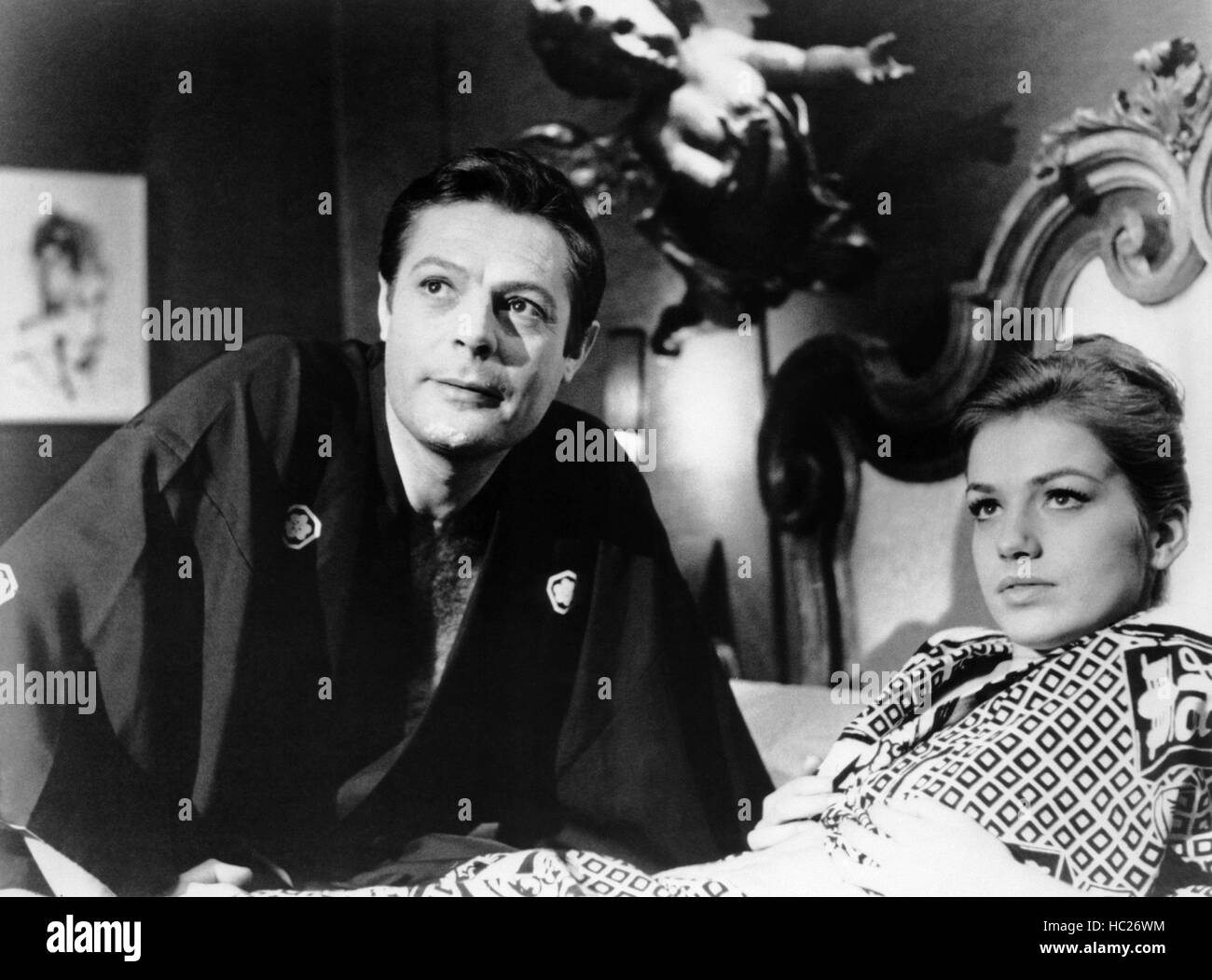 THE MAN WITH THE BALLOONS, (aka L' UOMO DEI CINQUE PALLONI), Marcello ...