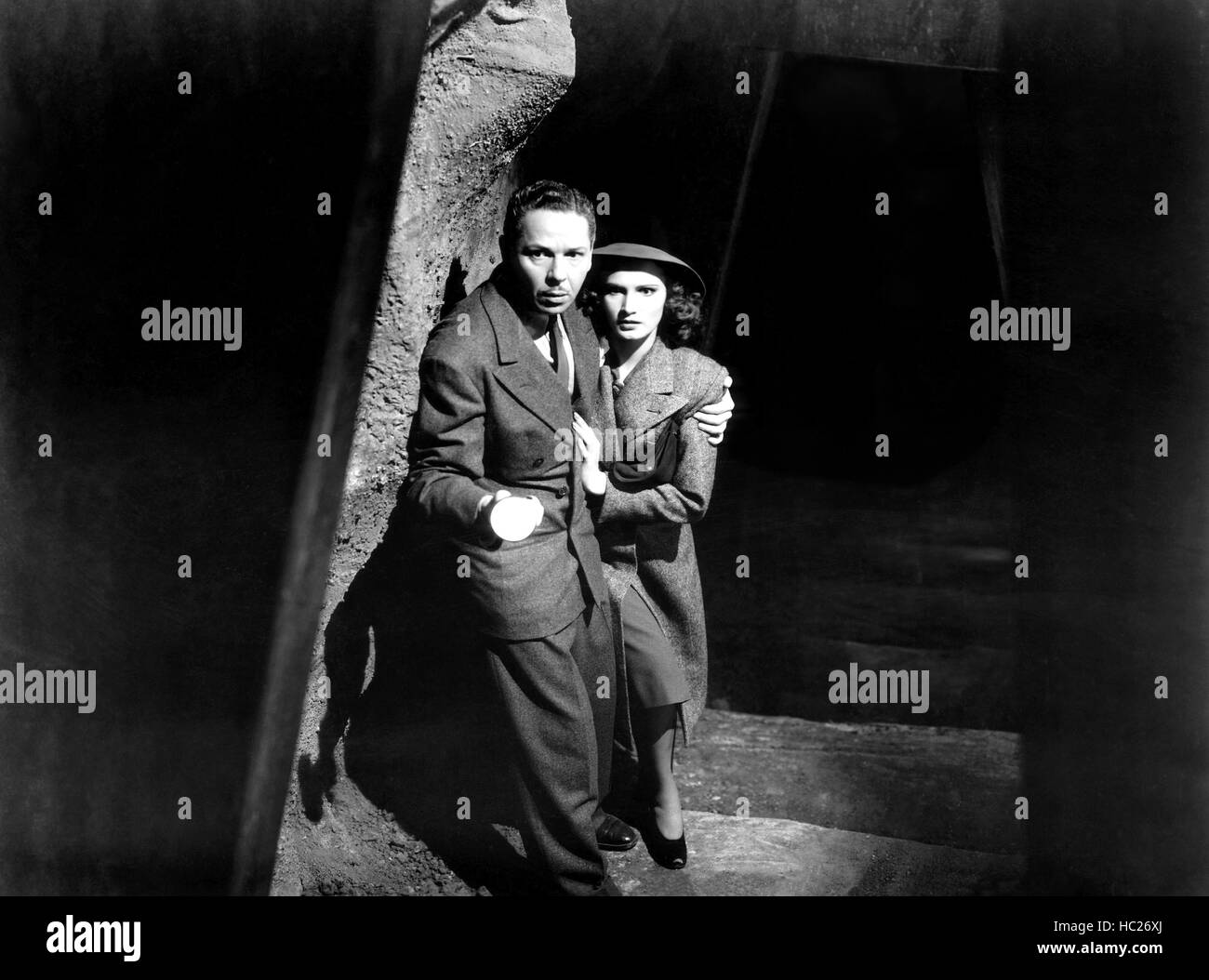 THE MAN WITH NINE LIVES, Roger Pryor, Jo Ann Sayers, 1940 Stock Photo ...