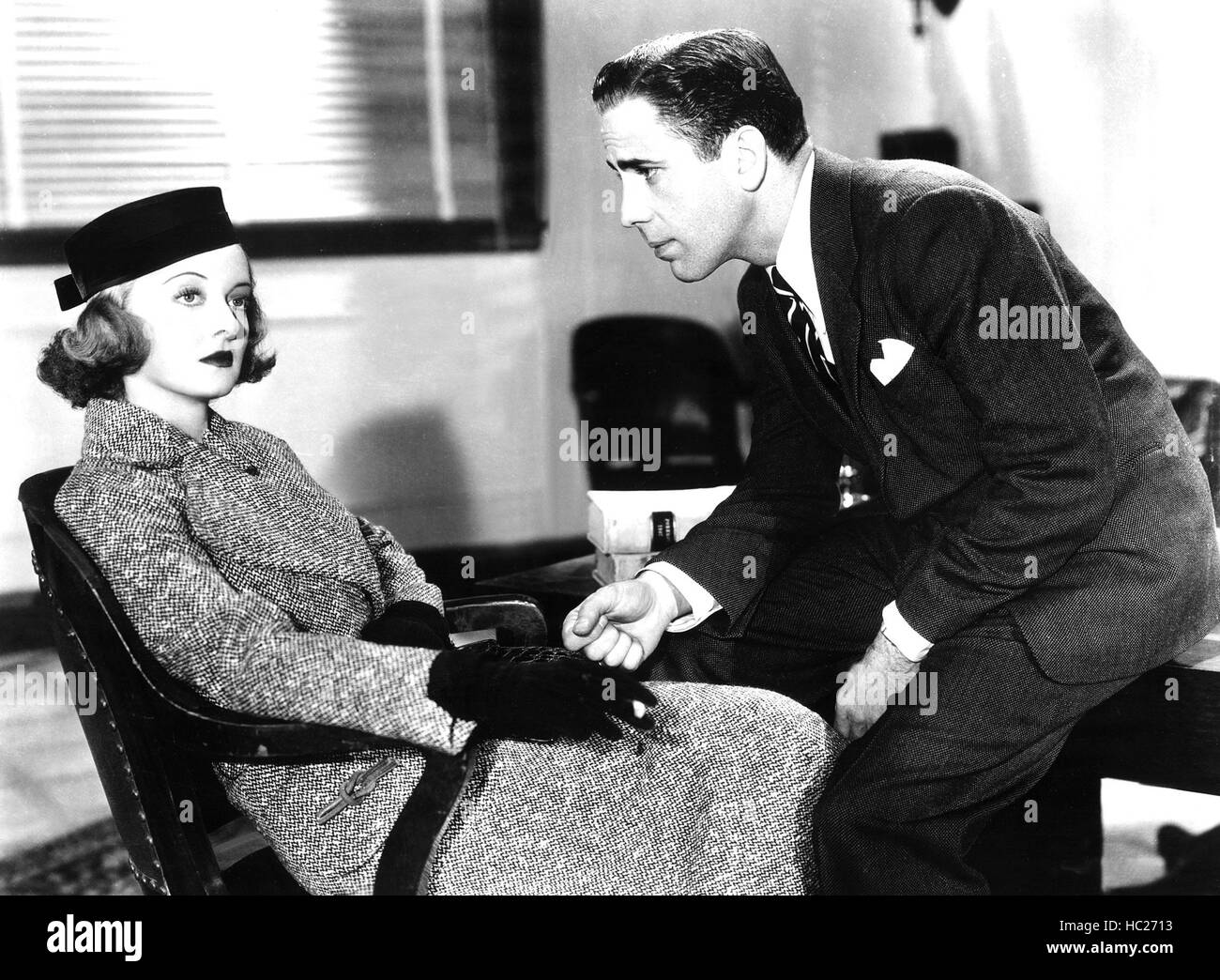 MARKED WOMAN, Bette Davis, Humphrey Bogart, 1937 Stock Photo - Alamy