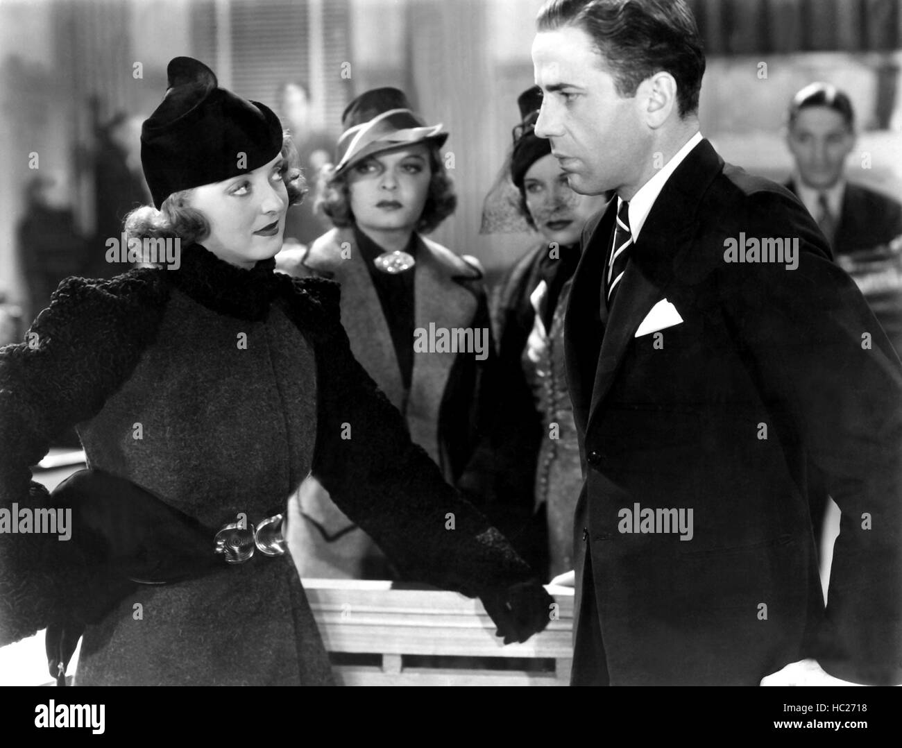 MARKED WOMAN, Bette Davis, Humphrey Bogart, 1937 Stock Photo - Alamy