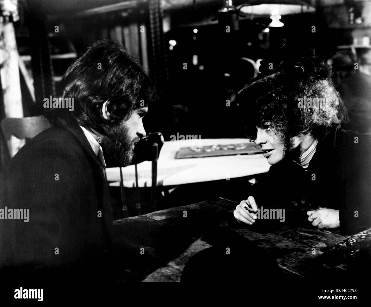 McCABE AND MRS. MILLER, from left, Warren Beatty, Julie Christie, 1971 ...