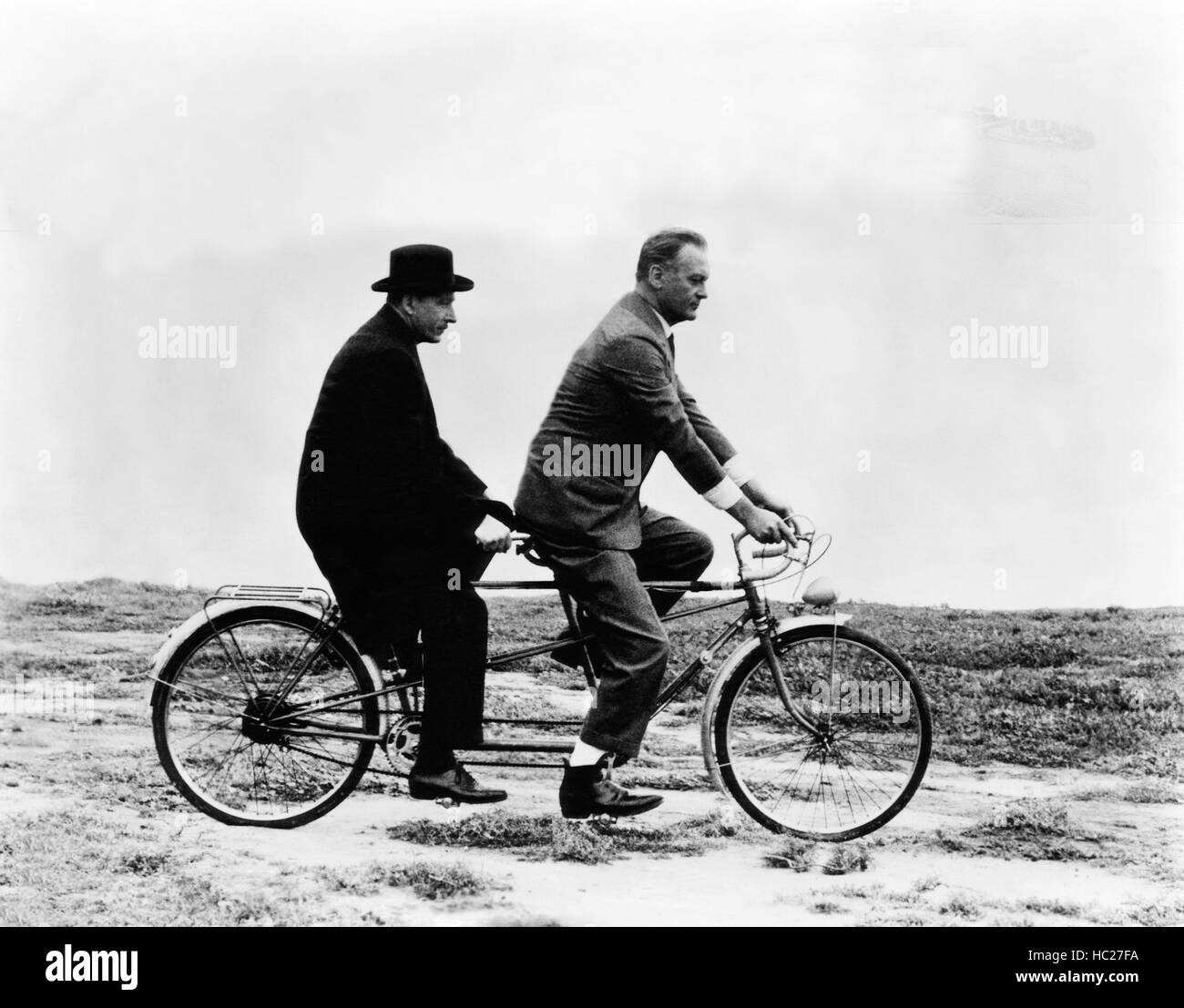 ME AND THE COLONEL, Danny Kaye, Curd Jurgens, 1958 Stock Photo - Alamy