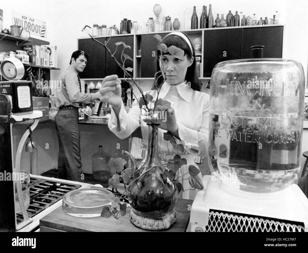 MEDIUM COOL, Robert Forster, Verna Bloom, 1969 Stock Photo - Alamy
