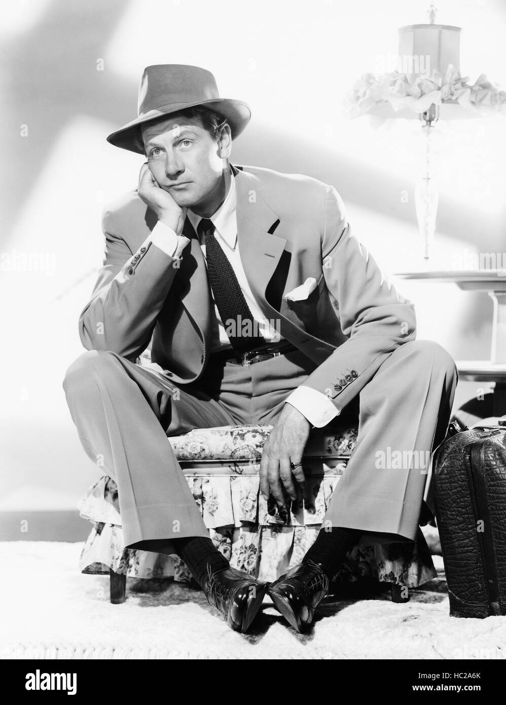 THE MORE THE MERRIER, Joel McCrea, 1943 Stock Photo - Alamy
