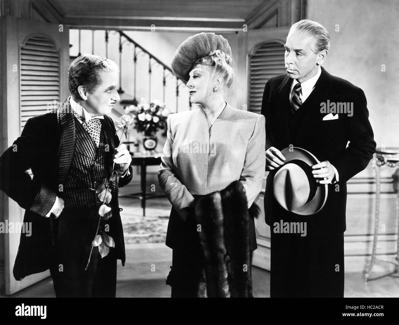 MONSIEUR VERDOUX, from left: Charlie Chaplin, Isobel Elsom, Arthur Hohl ...