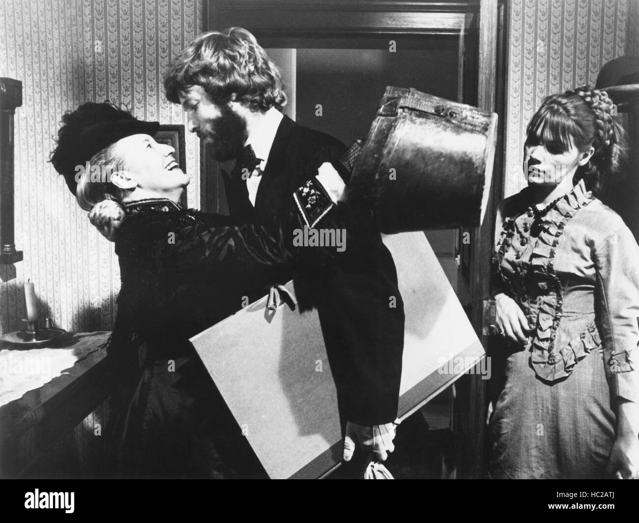 THE MUSIC LOVERS, from left: Maureen Pryor, Richard Chamberlain, Glenda ...