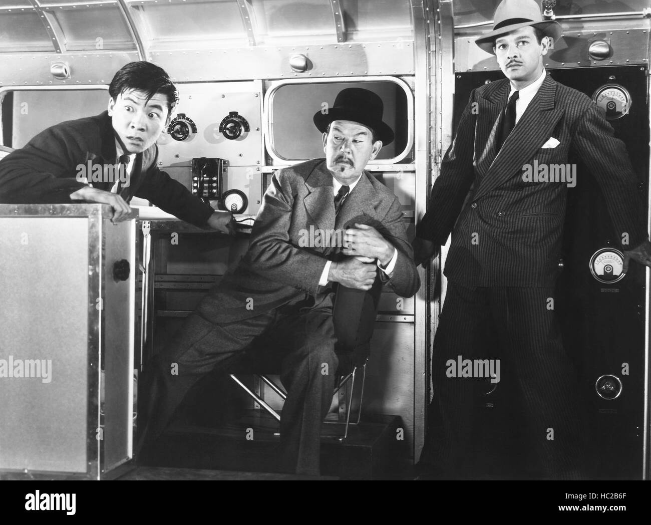 MURDER OVER NEW YORK, from left: Victor Sen Yung, Sidney Toler as ...
