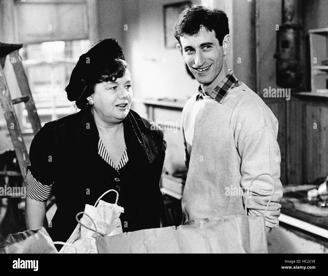 NEXT STOP, GREENWICH VILLAGE, from left, Shelley Winters, Lenny Baker ...