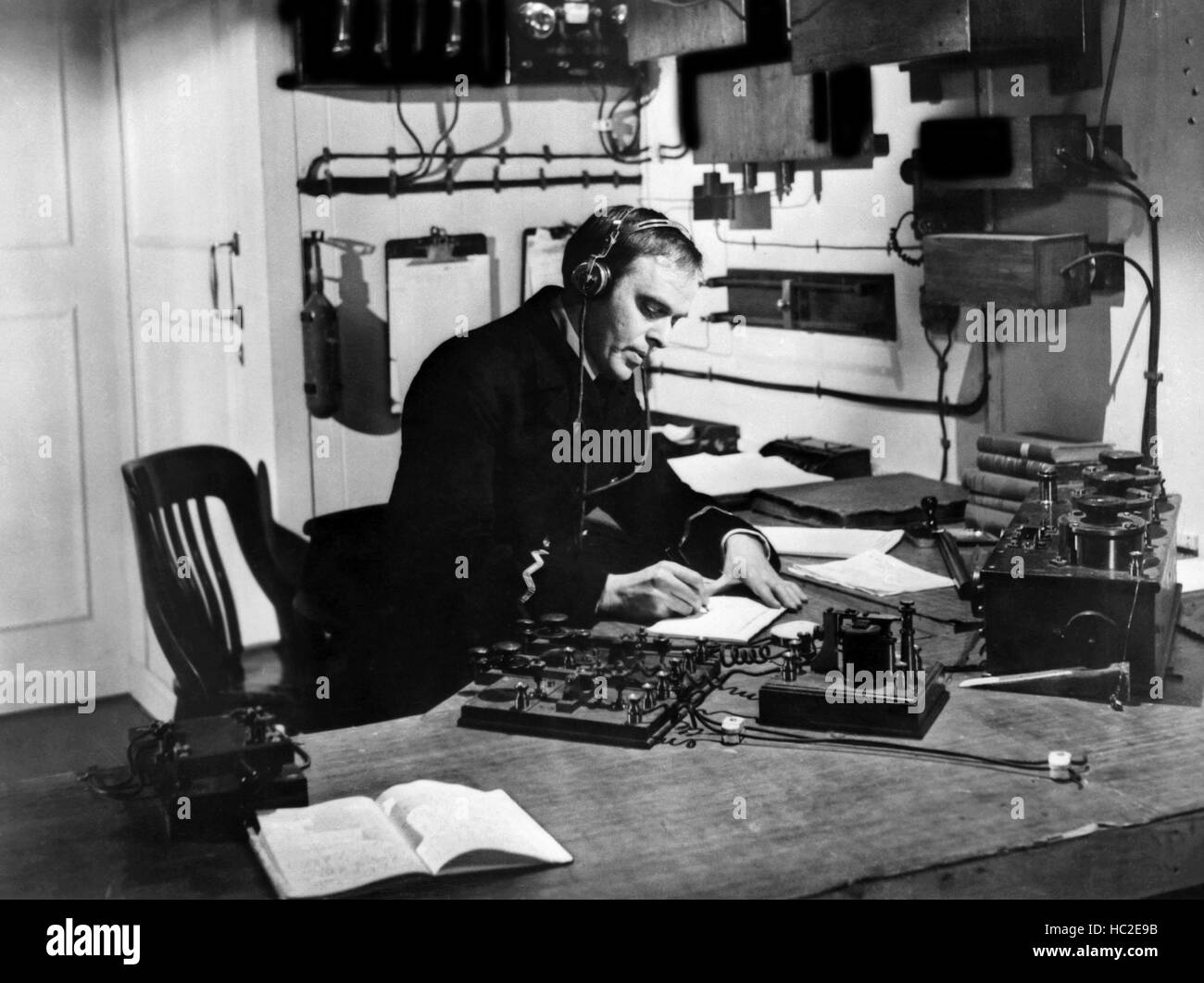 A NIGHT TO REMEMBER, Kenneth Griffith, 1958 Stock Photo - Alamy