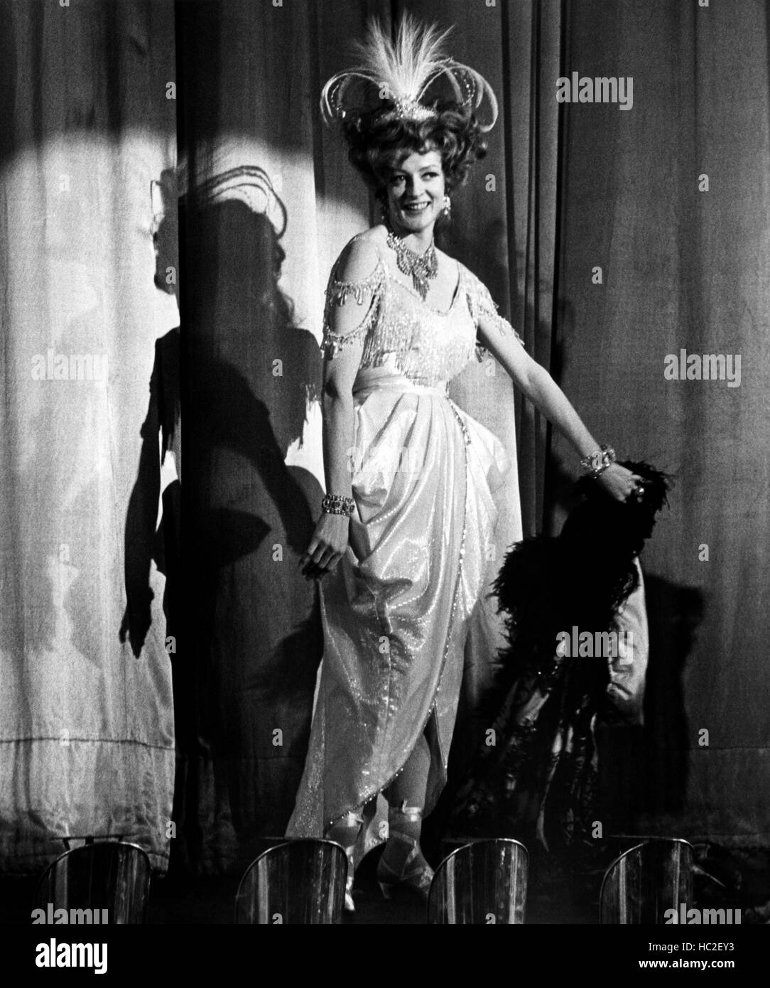 OH! WHAT A LOVELY WAR, Maggie Smith, 1969 Stock Photo - Alamy