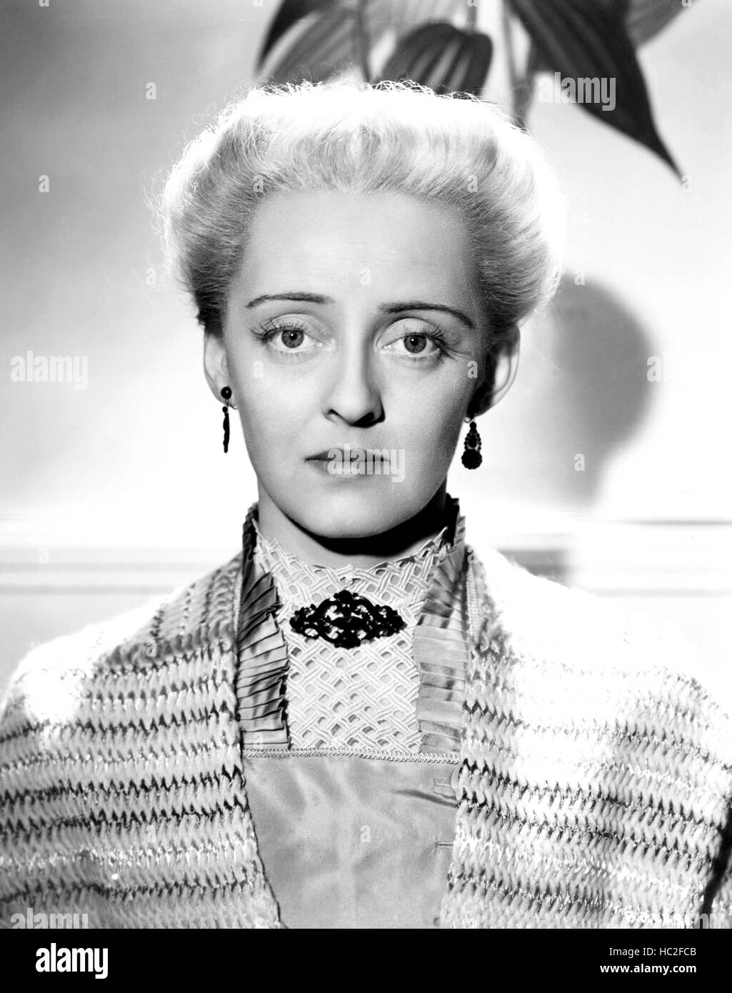 THE OLD MAID, Bette Davis, 1939 Stock Photo - Alamy