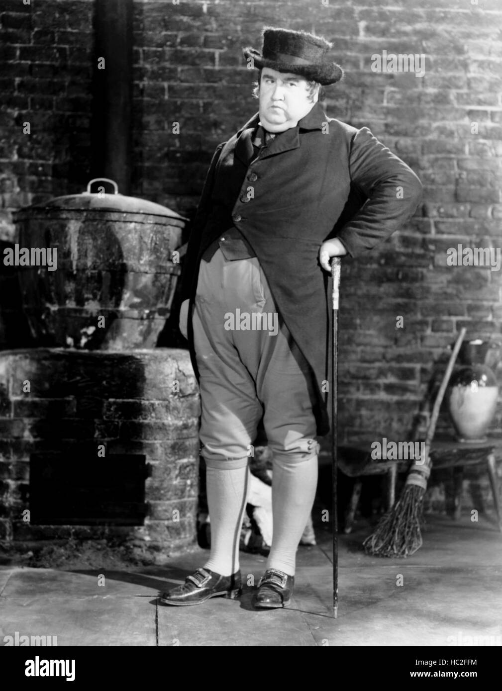 OLIVER TWIST, Francis L. Sullivan, 1948 Stock Photo - Alamy