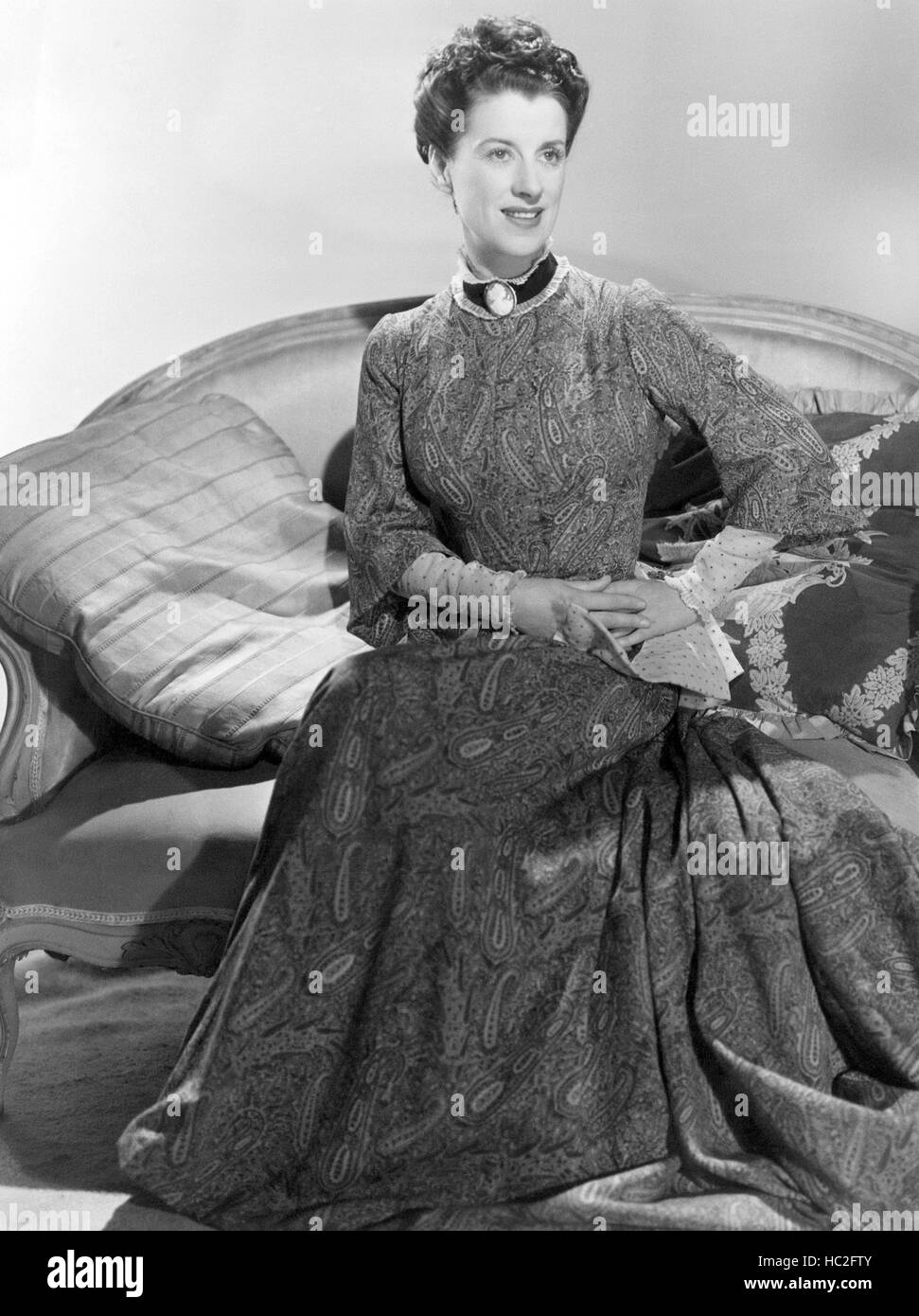 ON APPROVAL, Beatrice Lillie, 1944 Stock Photo - Alamy