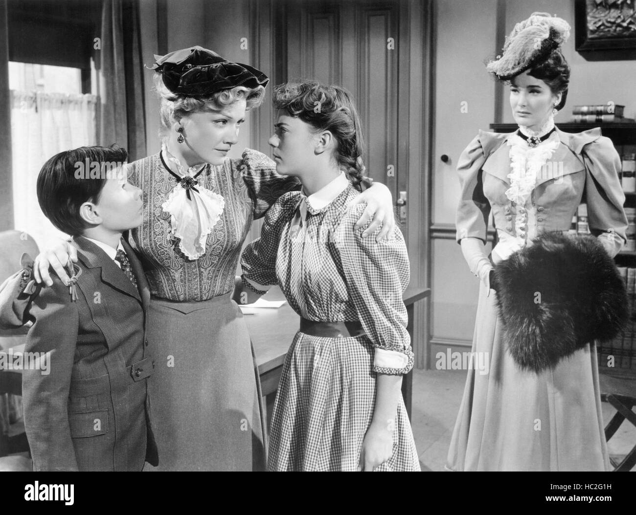 ONE DESIRE, from left: Barry Curtis, Anne Baxter, Natalie Wood, Julie ...