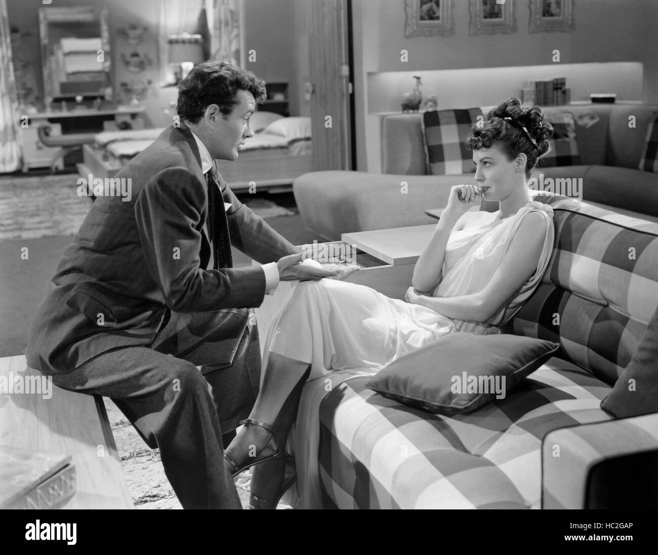 ONE TOUCH OF VENUS, from left: Robert Walker, Ava Gardner, 1948 Stock ...