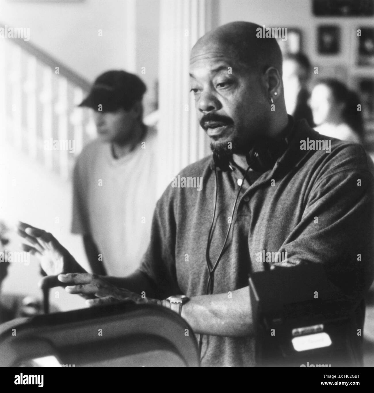 ONE TRUE THING, director Carl Franklin on set, 1998, © Universal ...