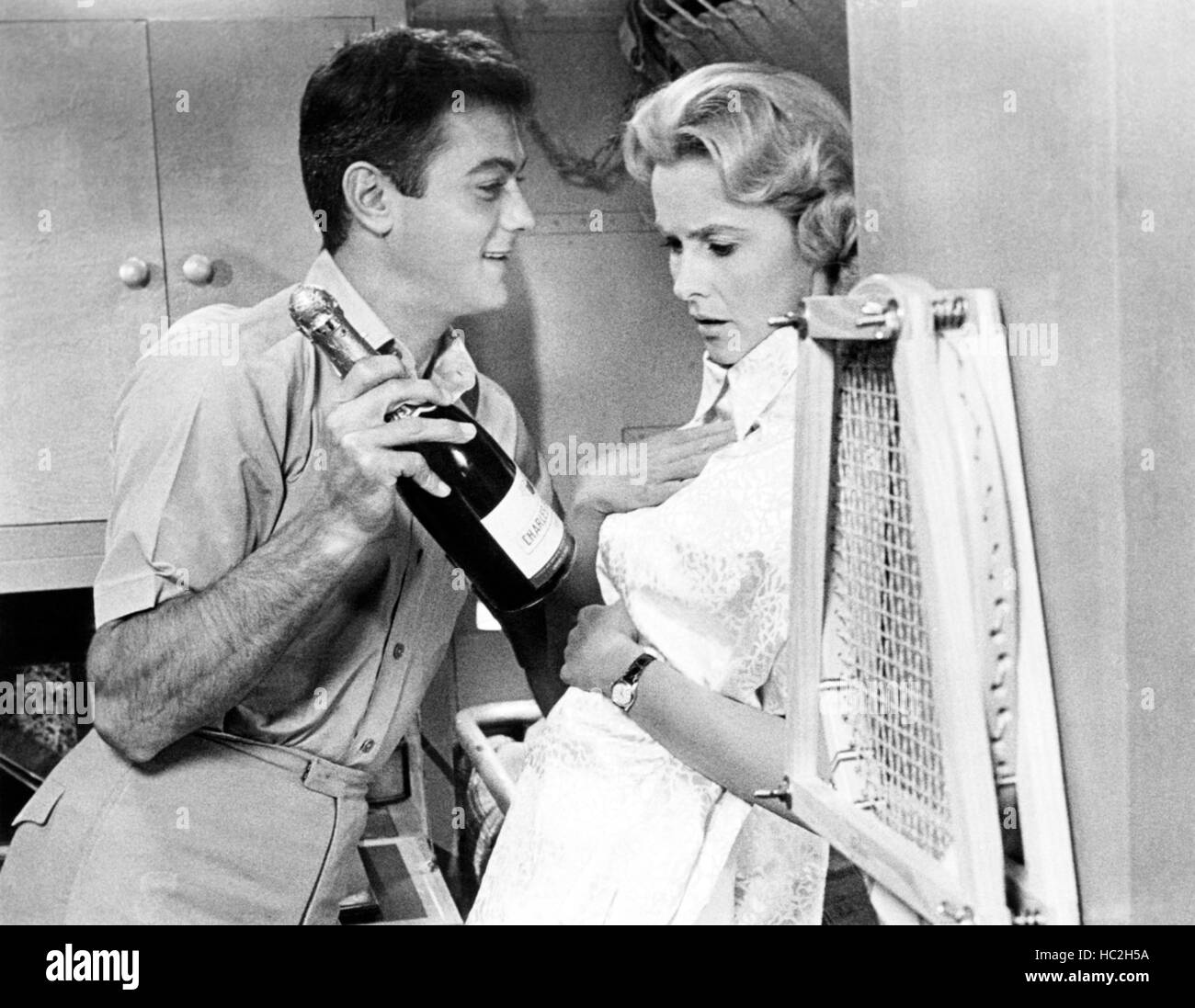 OPERATION PETTICOAT, from left: Tony Curtis, Dina Merrill, 1959 Stock Photo - Alamy