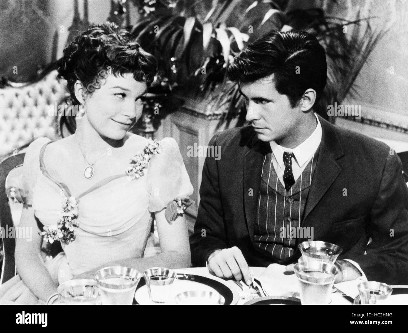THE MATCHMAKER, Shirley MacLaine, Anthony Perkins, 1958 Stock Photo - Alamy