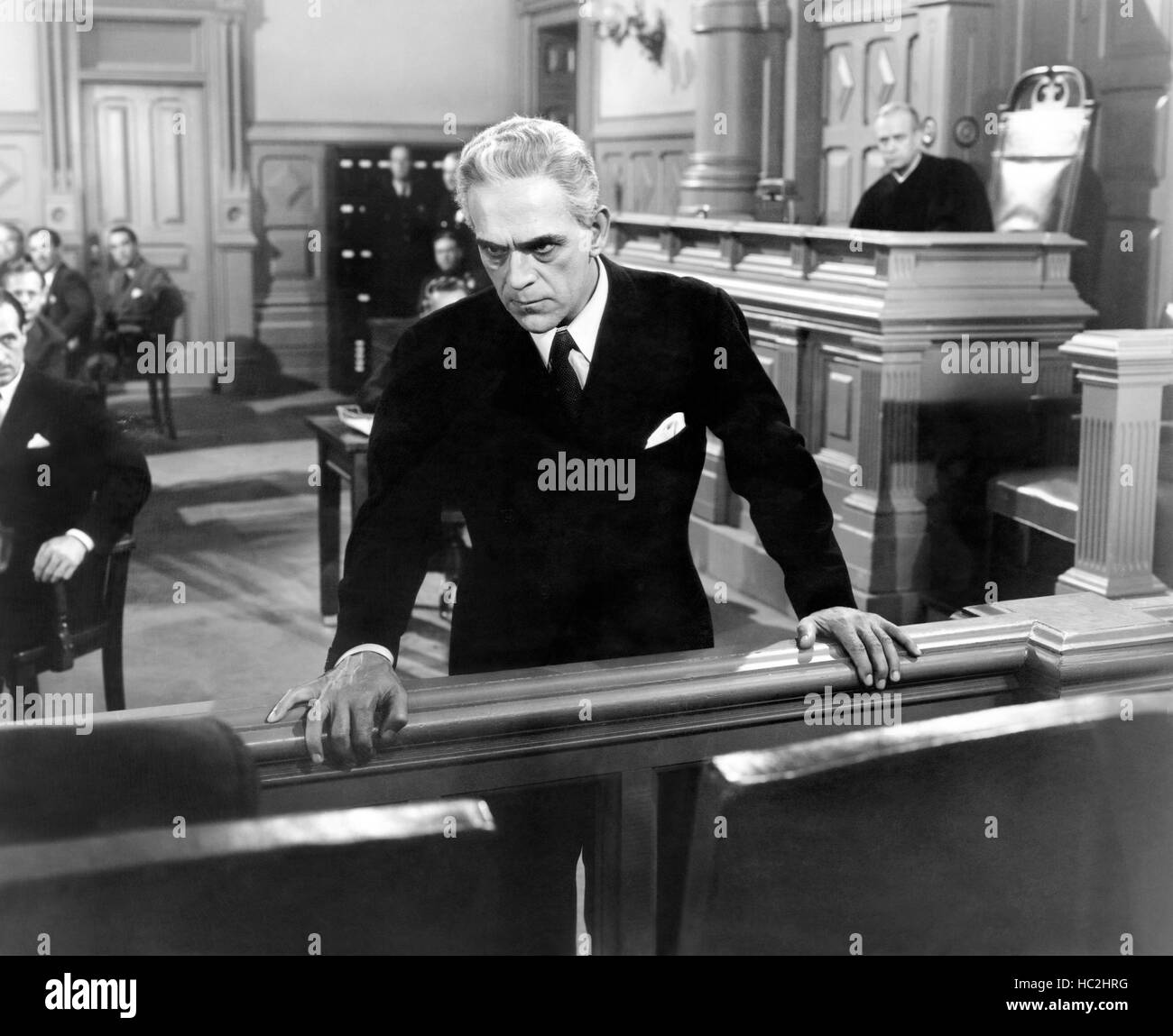 THE MAN THEY COULD NOT HANG, Boris Karloff (front), Charles Trowbridge ...