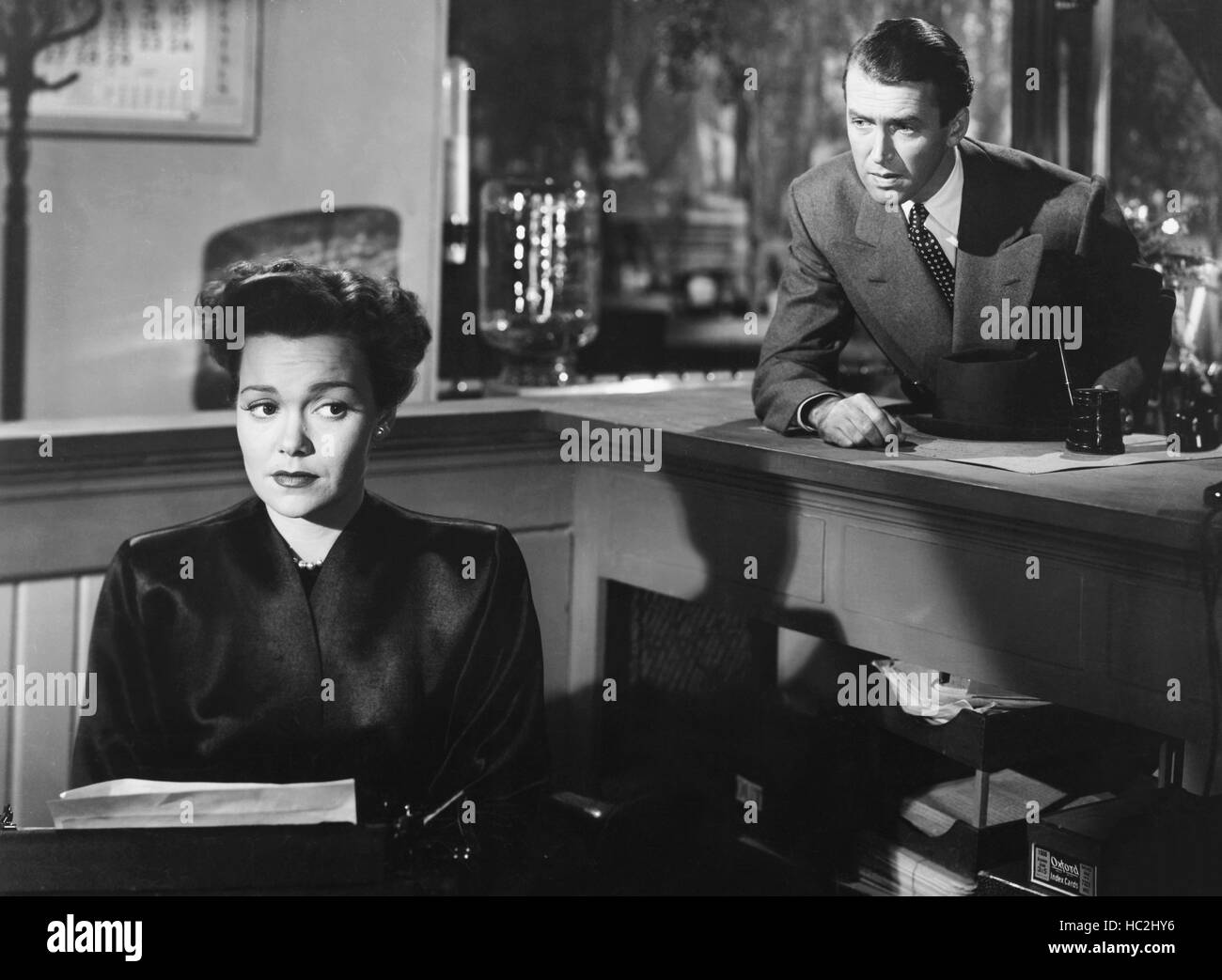 MAGIC TOWN, from left: Jane Wyman, James Stewart, 1947 Stock Photo - Alamy