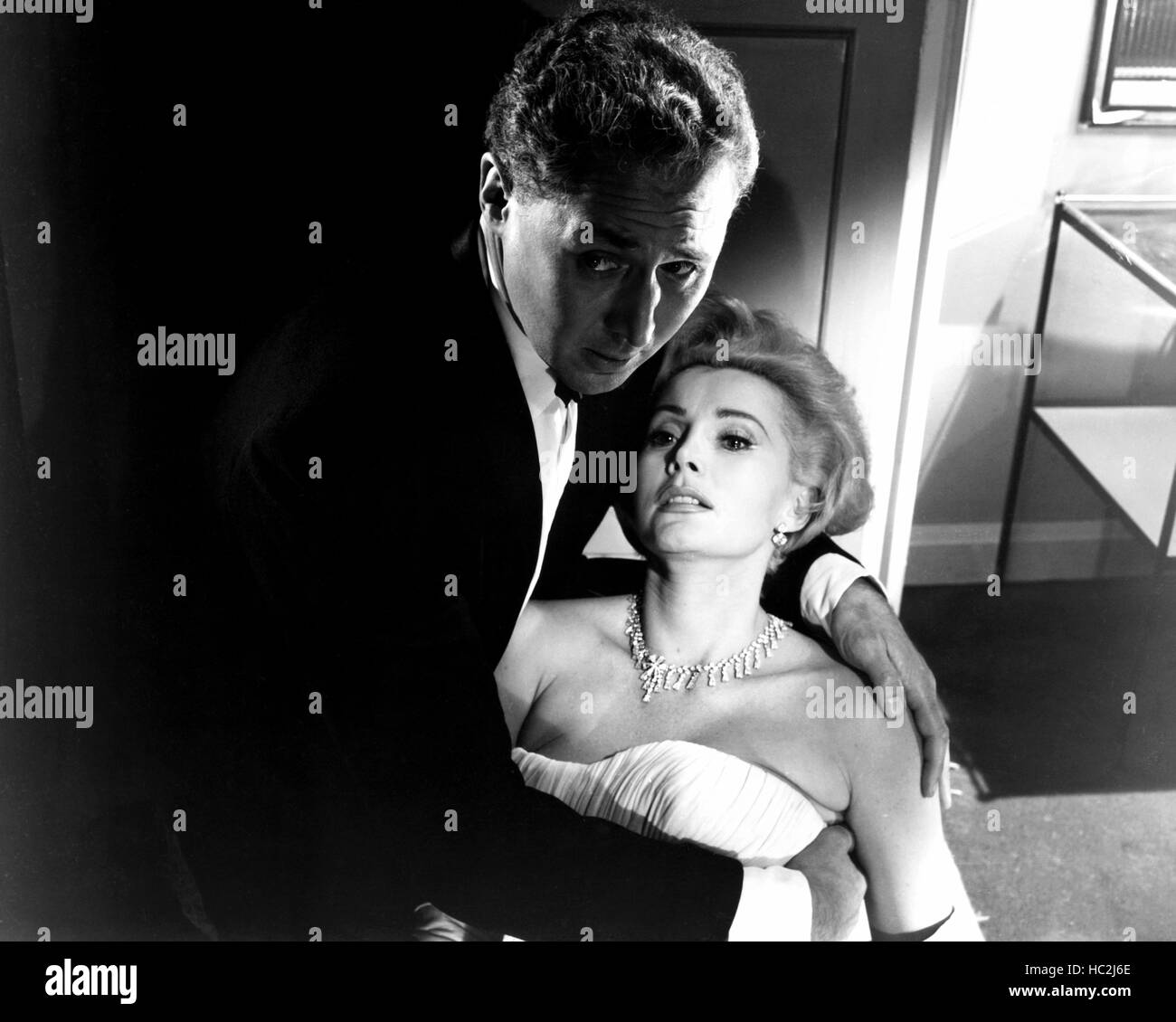 THE MAN WHO WOULDN'T TALK, from left, Anthony Quayle, Zsa Zsa Gabor ...