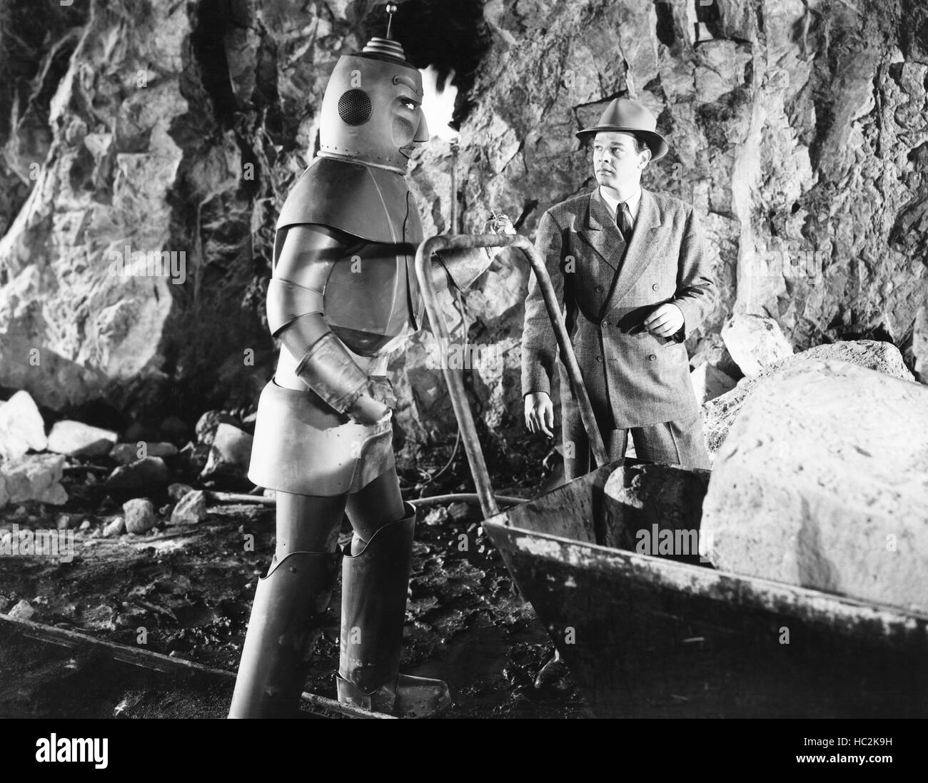 THE MONSTER AND THE APE, Robert Lowery, chapter 2, 1945 Stock Photo - Alamy