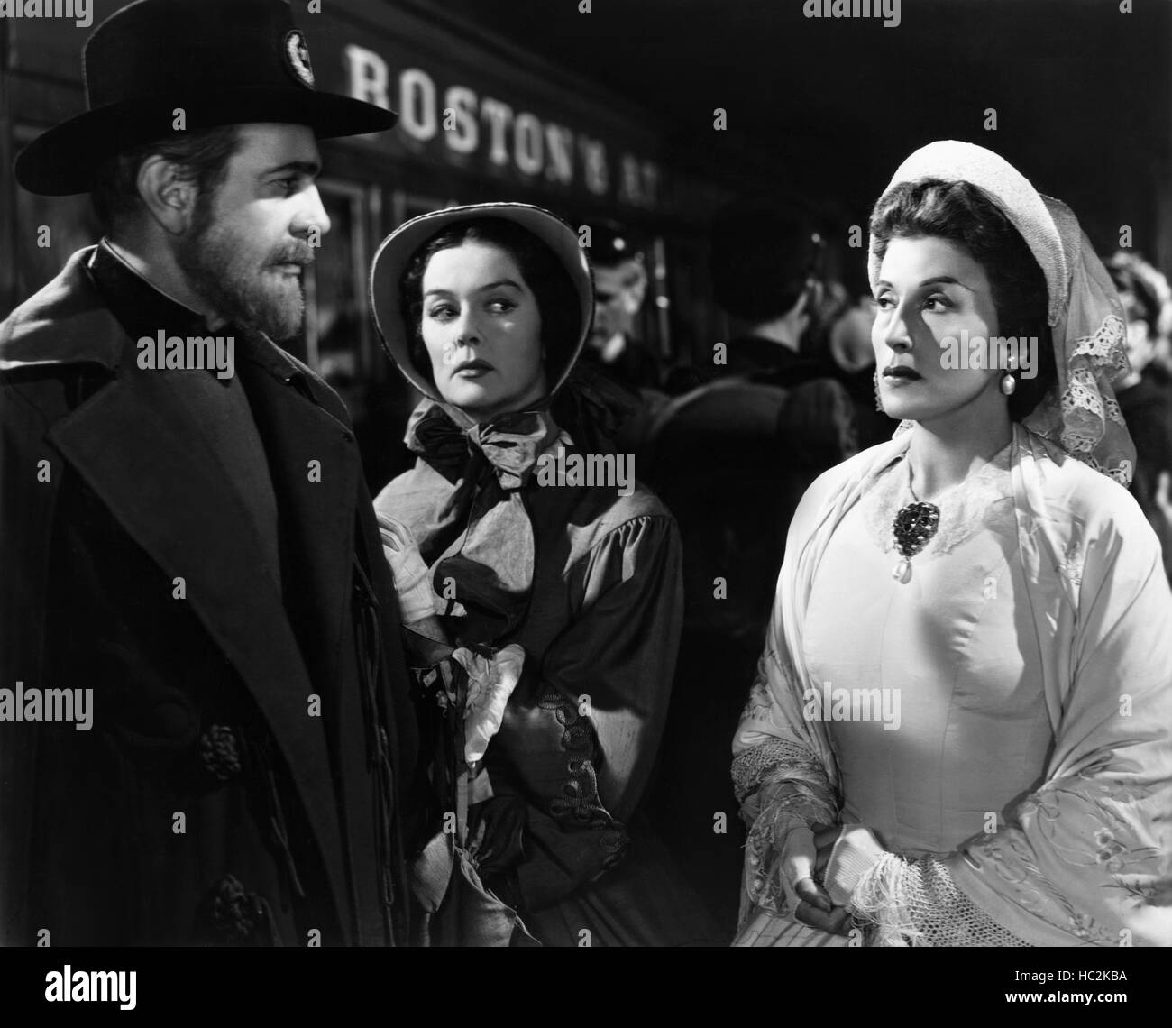 MOURNING BECOMES ELECTRA, form left: Raymond Massey, Rosalind Russell ...