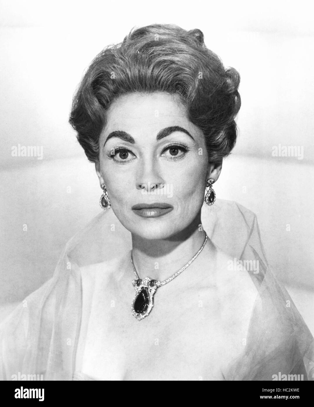 Mommie Dearest Faye Dunaway As Joan Crawford 1981 © Paramount
