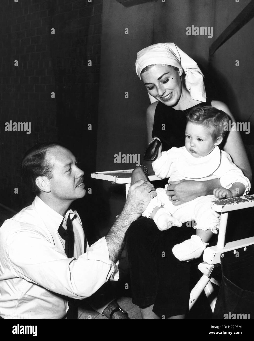 MY SISTER EILEEN, from left: director Richard Quine with wife Barbara ...