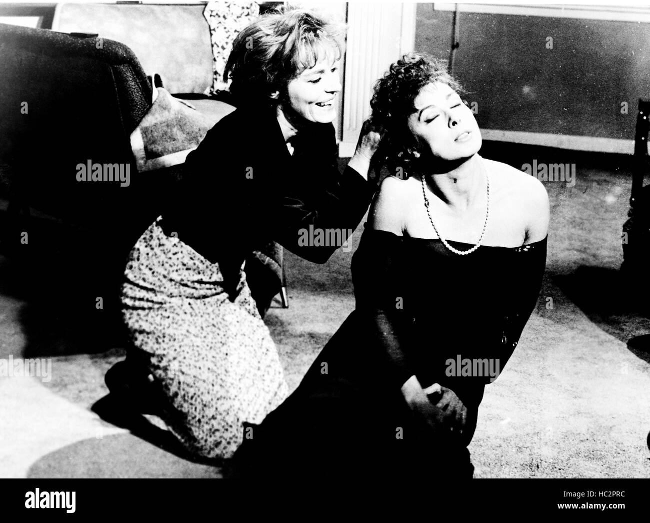NO EXIT, (aka SINNERS GO TO HELL), from left: Viveca Lindfors, Rita Gam ...