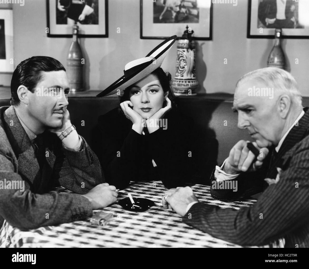 NO TIME FOR COMEDY, from left: Allyn Joslyn, Rosalind Russell, Clarence ...