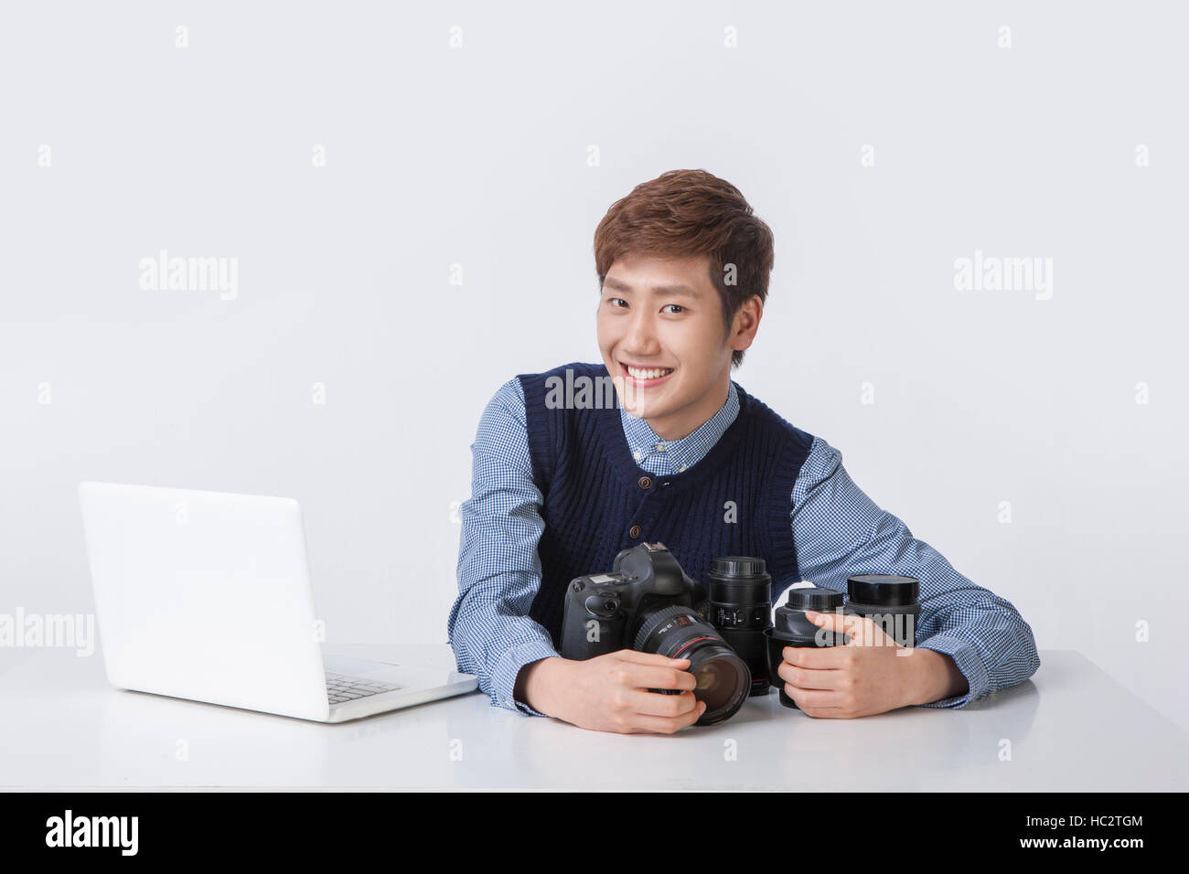 Korean cameras hi-res stock photography and images - Alamy