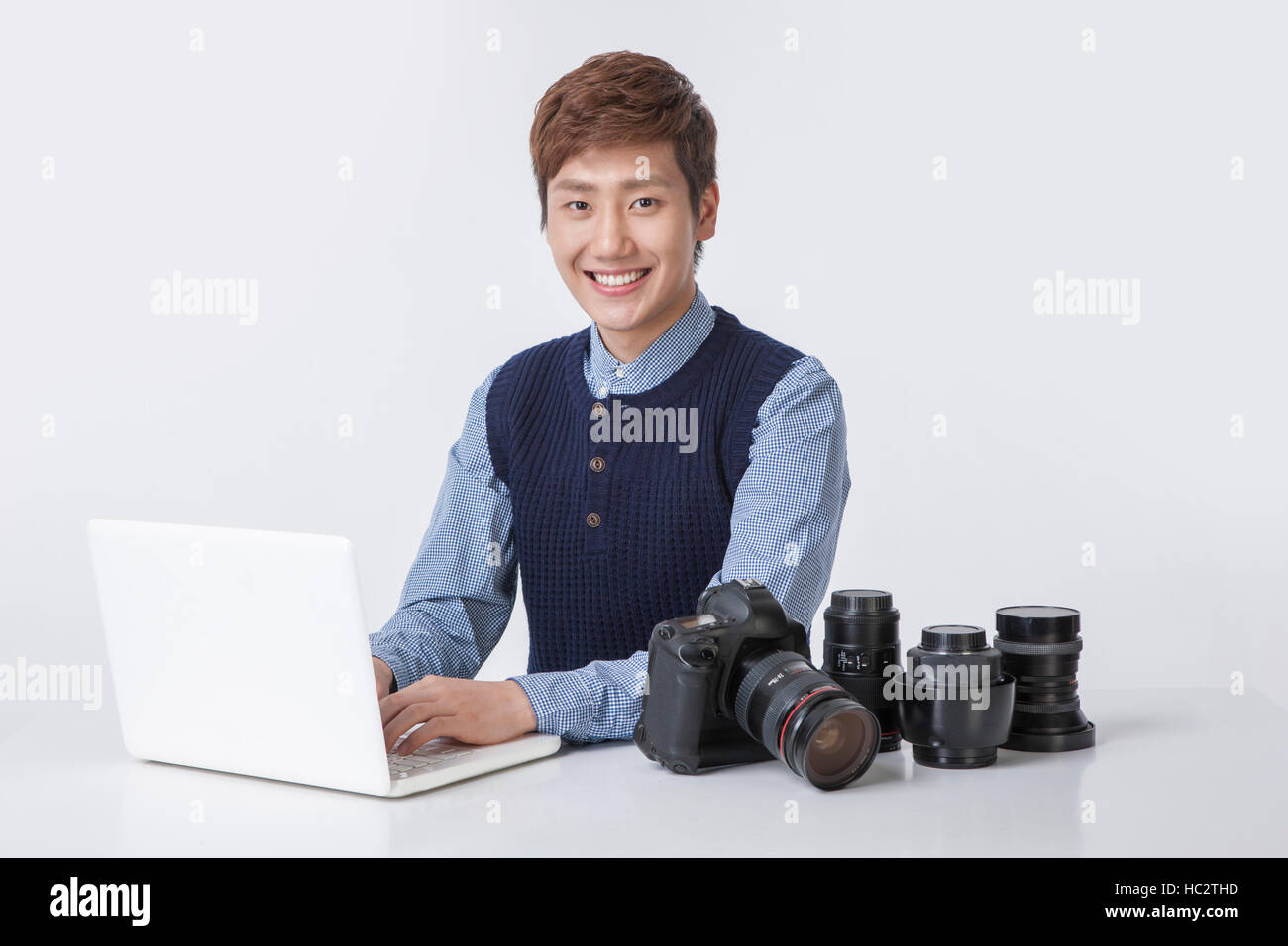 Korean cameras hi-res stock photography and images - Alamy